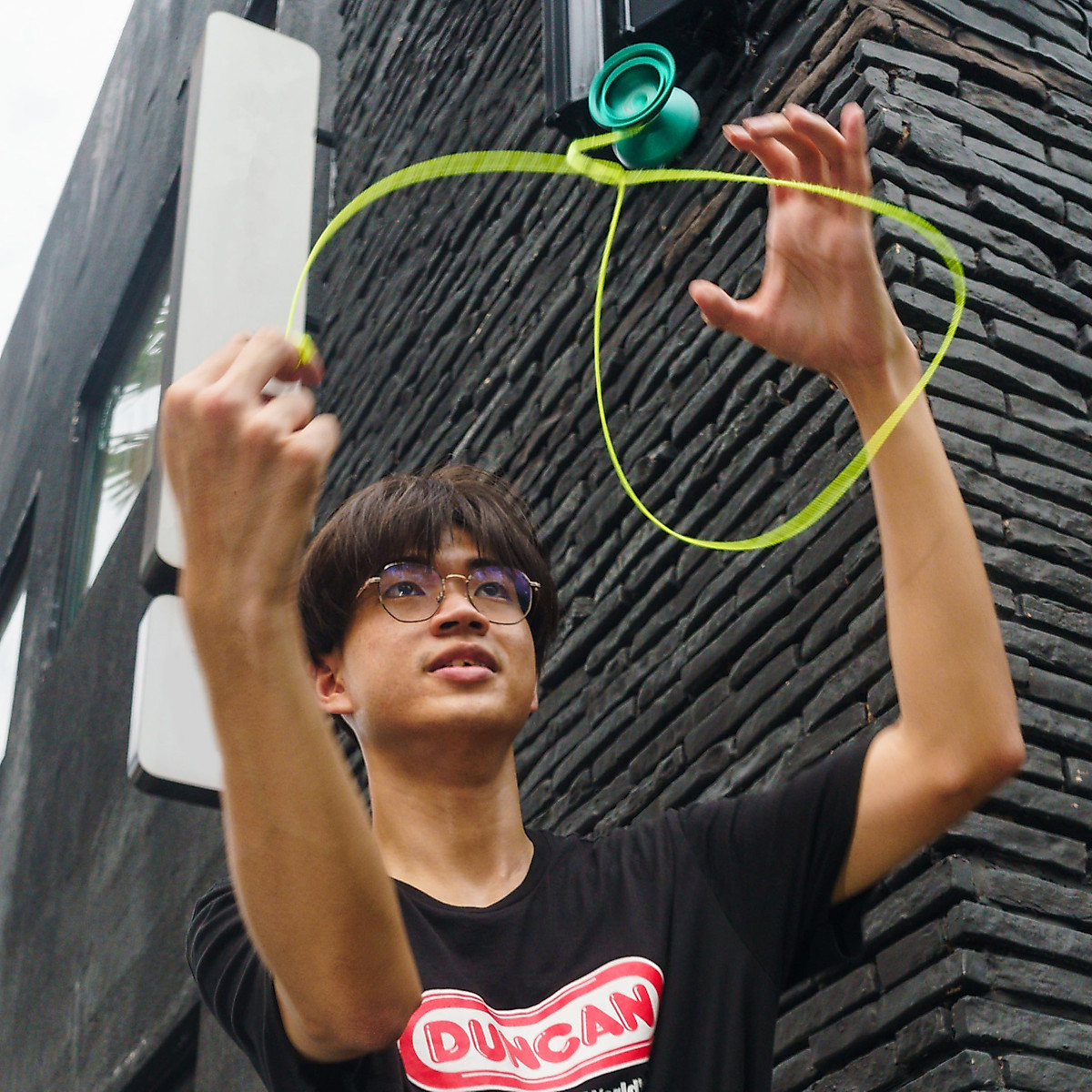 Duncan Toys Windrunner Yo-Yo [Blue] - Unresponsive Pro Level Aluminum Yo-Yo with Double Rim, Concave Bearing, SG Sticker Response