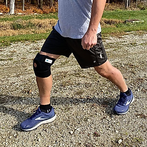 BodyMed Knee Support, Black, 12.5 in.–18 in. Circumference – Stabilizing Support & Compression Brace for Patellar Tendon & Joint Alignment – for Post-Surgery Recovery, Injuries, Rehab, Workouts, &