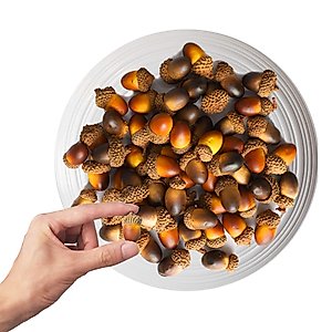 Cllayees 120 PCS Artificial Acorns, Fake Natural Acorns Decoration Thanksgiving Lifelike Simulation Christmas Ornaments Decor for Home Autumn Winter Decorations
