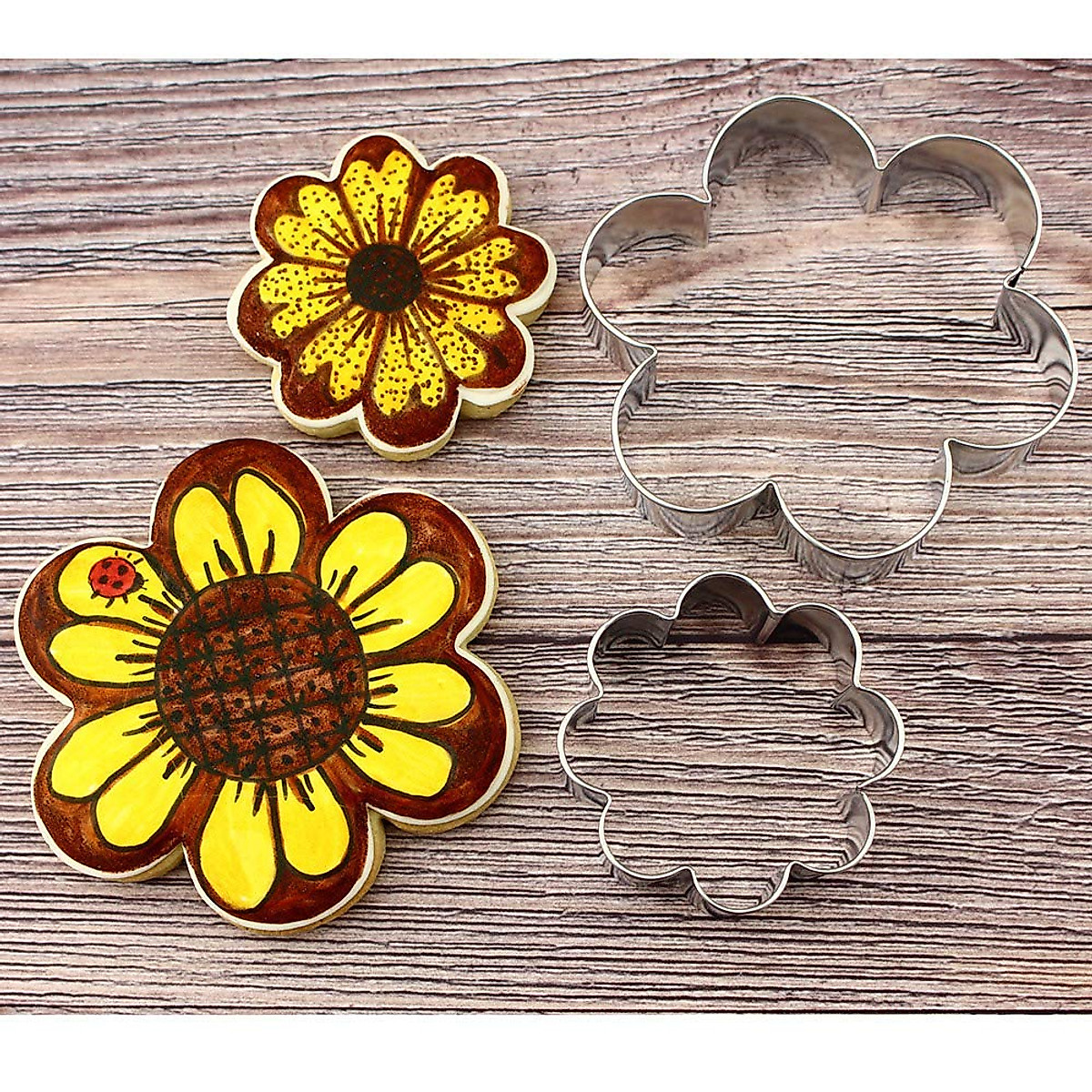 Scalloped Edge Flower Cookie Cutter 3.75" Made in USA by Ann Clark