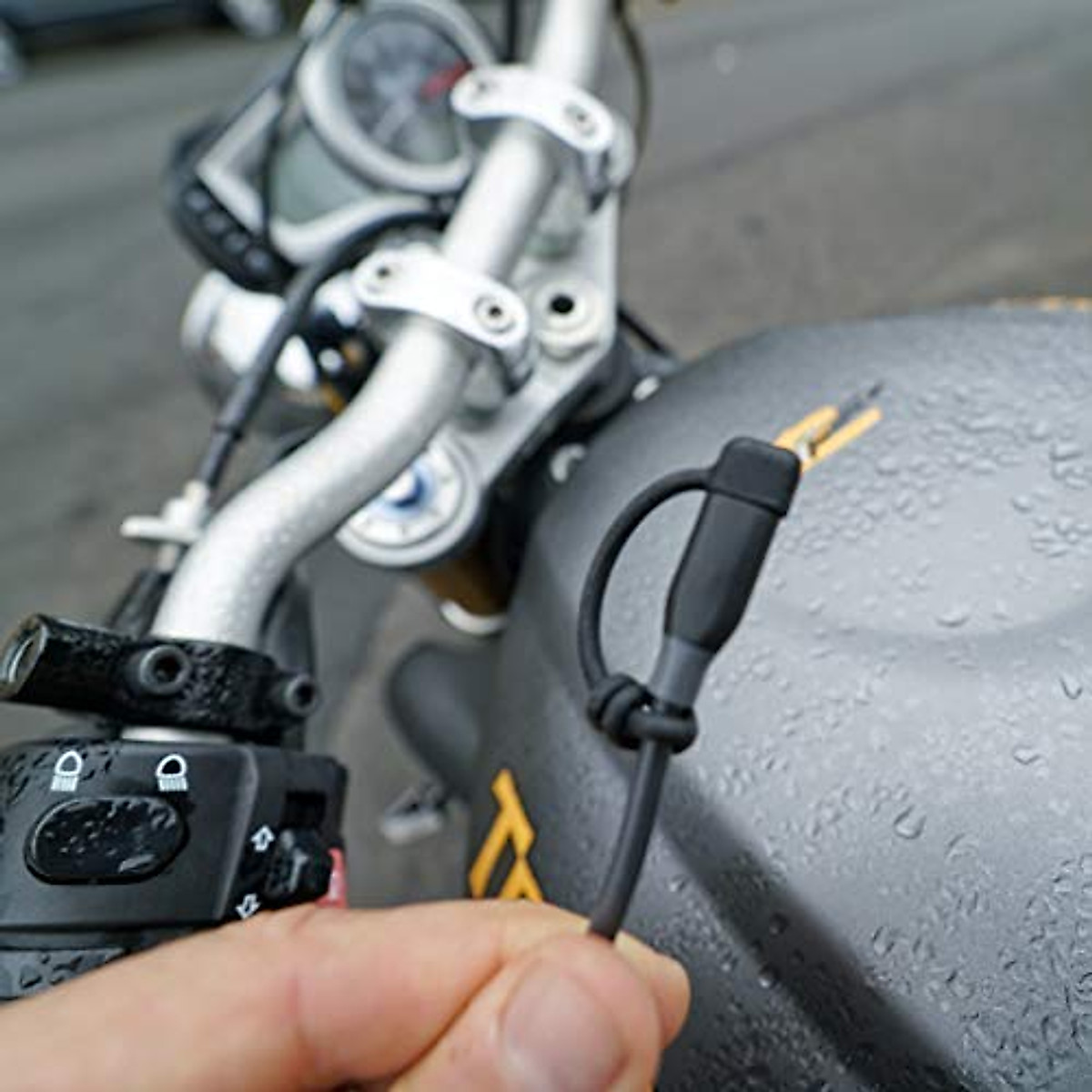 Cozy [4-Piece] USB Caps/Tether for Micro USB Cable & Compatible with Apple Charging Cable (Black)