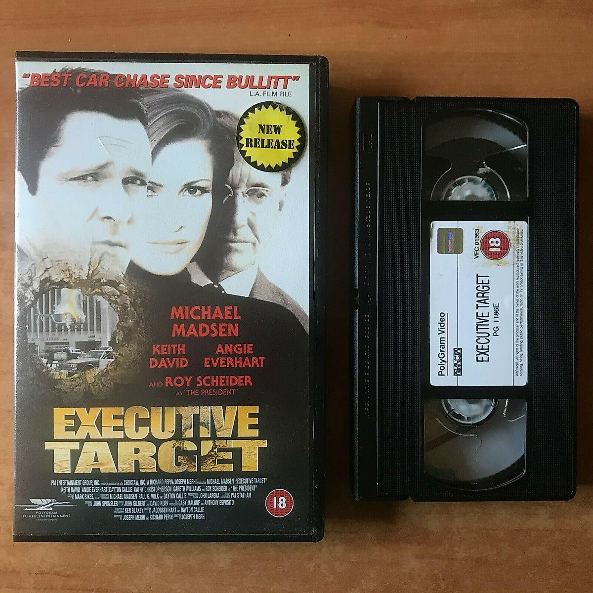 Executive Target [VHS]