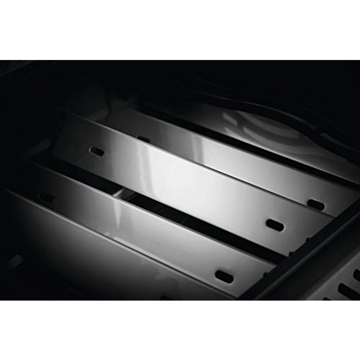 Napoleon - Rogue 425 Natural Gas Grill with Range Side Burner, Black, 3 Stainless Steel Main Burners