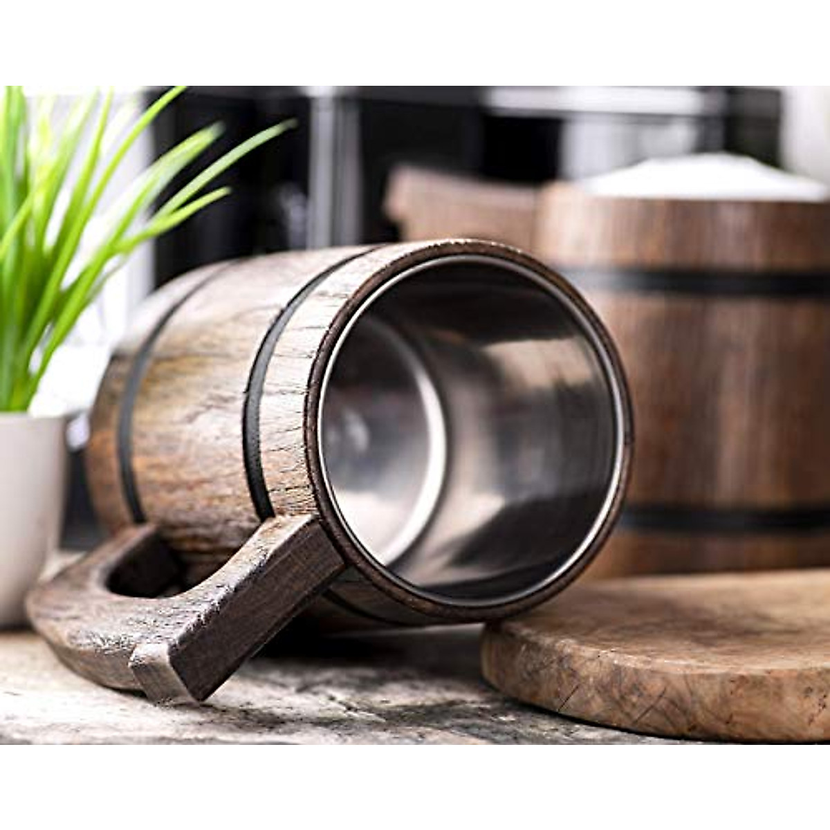 Swords don't kill DM's do Beer Mug. D20 Wooden Beer Mug. Dungeon and Dragons Mug. Dungeon Master Personalized Mug. D&D Gift. DnD Beer Stein. Gift for Men. Gamer Gift. Beer Tankard. Gift for Him K250