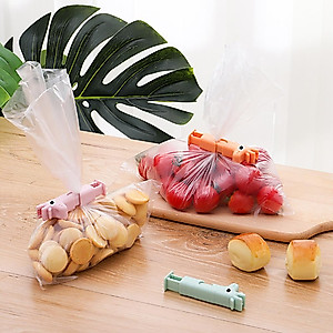 wanh Bread Bag Clips Reusable,Snack Bread Wrapper Sealing Clip to Keep Bread Fresh, Bread Ties Bag Closures Closer Cinchers,Squeeze and Lock Bread Clips for Food Storag (12Pcs Mixed Colors)