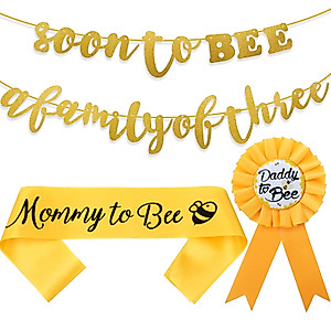 3pcs Welcome Baby Party Banner Set Soon to Bee A Family of Three Banner Mommy to Bee Sash Daddy to Bee Badge Bee Baby Shower Decoration Bee Themed Party Supplies