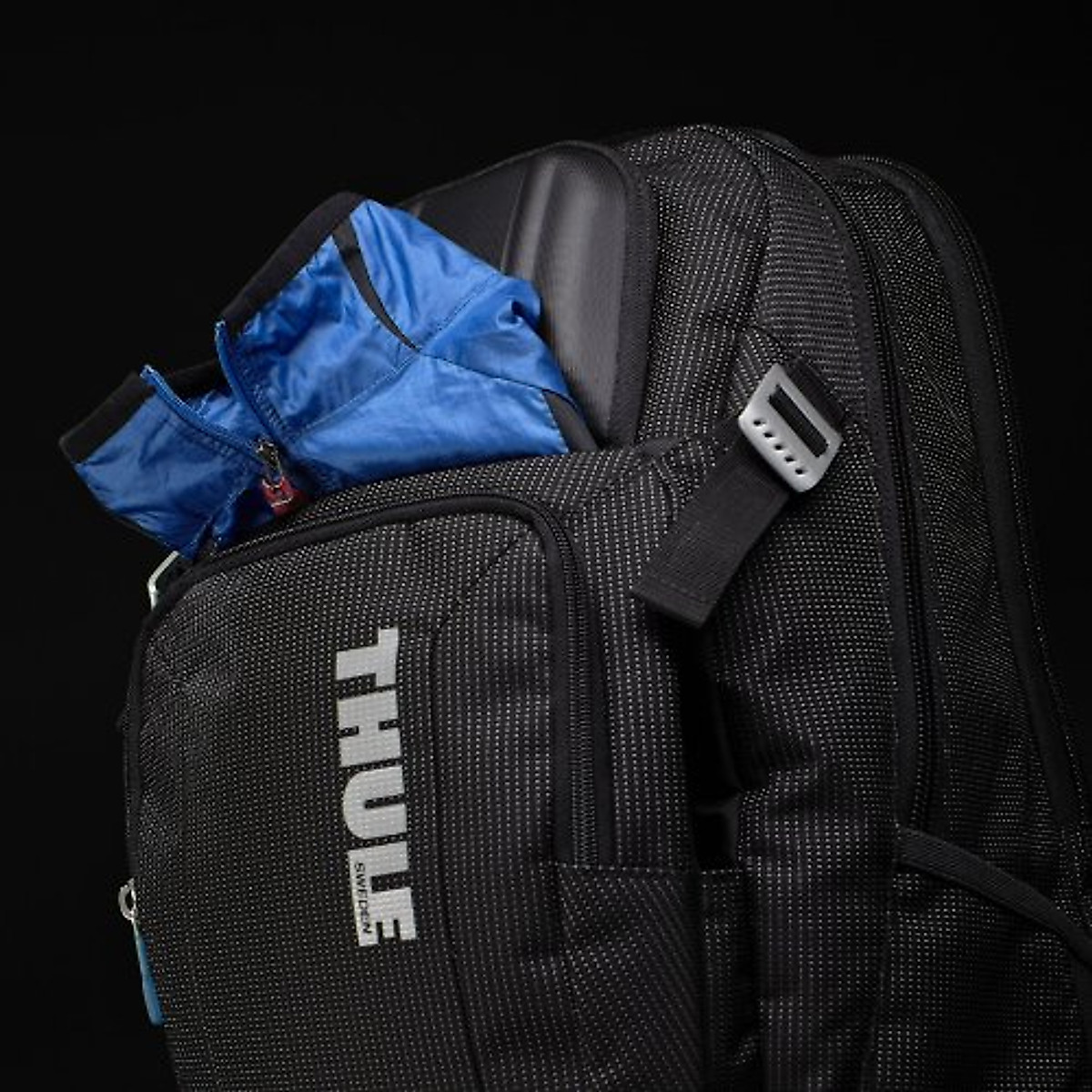 Thule Crossover 32L Backpack - 15inch MacBook Pro / 15.6inch PC/Tablet compatible - Crush proof sunglass/tech pocket - Travel backpack - Carry on sized backpack