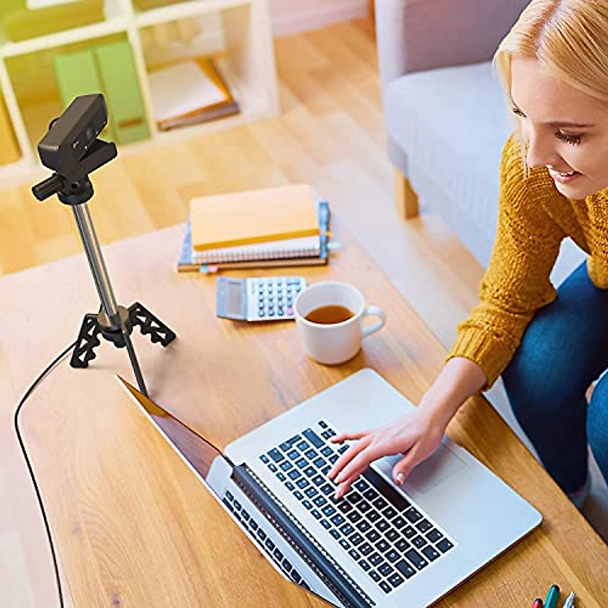 j5create USB Streaming Webcam - 1080P HD with 360° Rotation, High Fidelity Microphone, Plug and Play for PC/Mac/Laptop/Desktop/Skype/YouTube/Zoom/Facetime, Suitable for Conferencing/Calling (JVCU100)