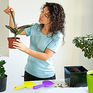 YAIKOAI 4 Pack Plastic Garden Shovel Plant Hand Shovel Trowels Home Gardening Tools for Flower Vegetables Soil Transplanting, Weeding, Moving, Digging Planting, A Style