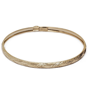 Floreo 10k Yellow Gold 4mm Bangle Bracelet Flexible Round with Diamond Cut Design, 7 Inch