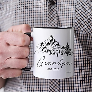 Christmas Gifts for First Time Grandparents - Grandparents Baby Announcement Gifts Est 2025, Pregnancy Announcement For Grandparents Mug Set, Promoted To Grandparents, New Grandma And Grandpa Mugs