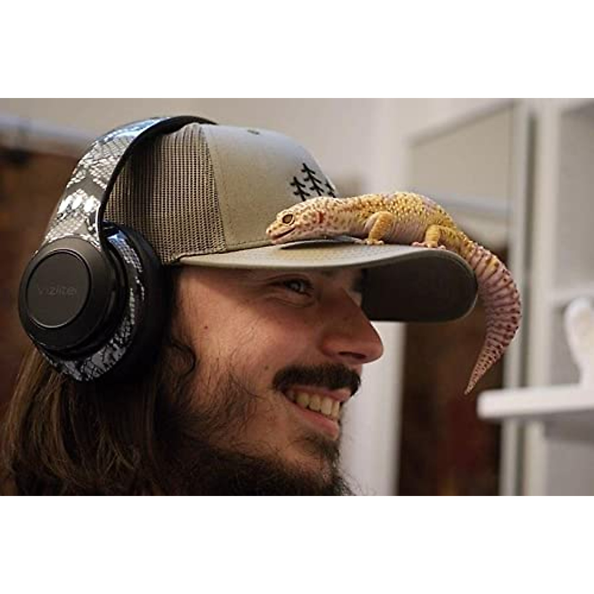 Vizliter Bluetooth Headphones, TWS Deep Bass Wireless Over-Ear Headset 5.0 with Built-in Mic LED Lights, Noise Cancelling (Snake)