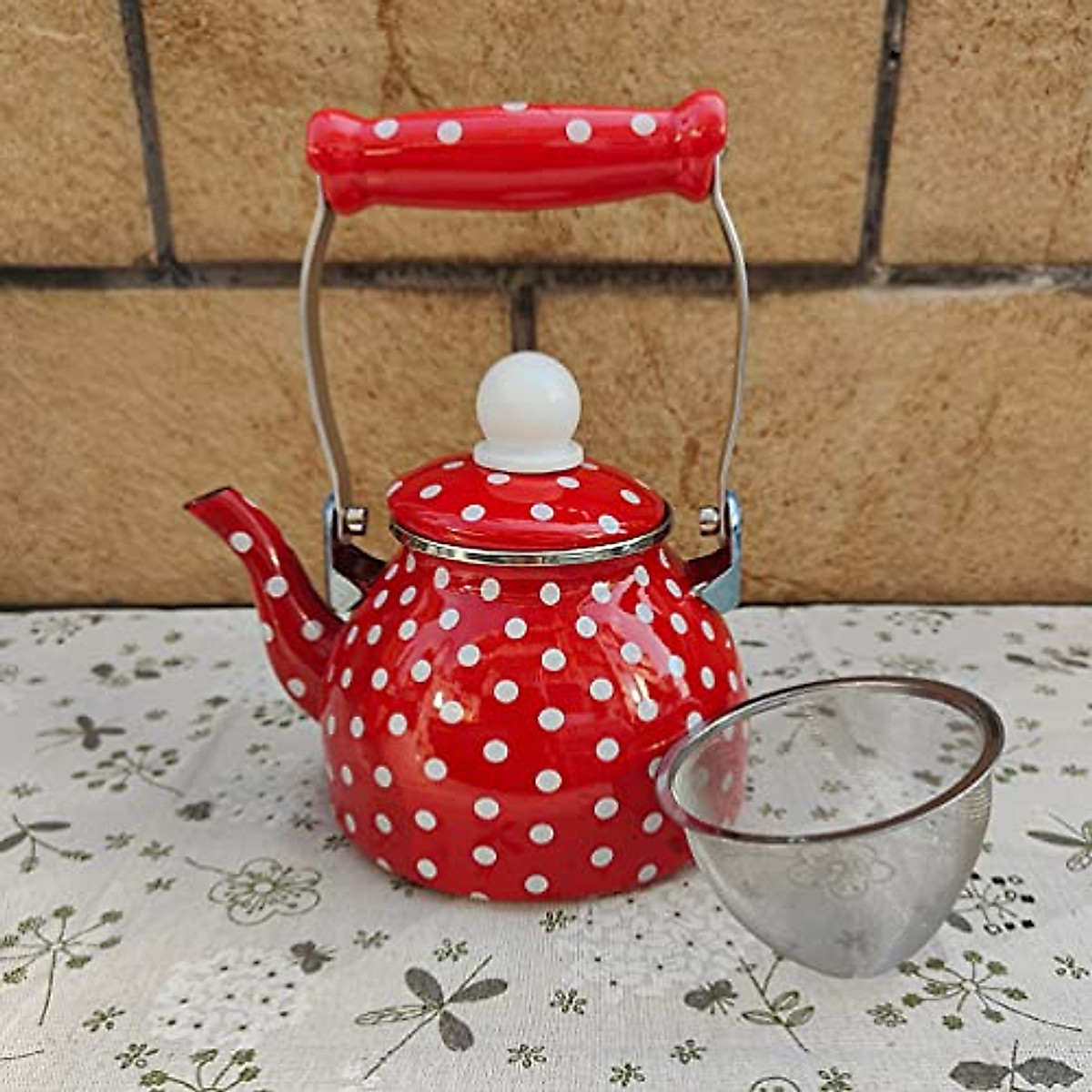 CALLARON Enamel Tea Kettle Enamel Tea Kettle Metal Tea Pot Hot Water Boiling Jug with Wood Filter Coffee Maker Water Warmer Gas Stovetop Teapot for Home Kitchen Winter 1.5L Red