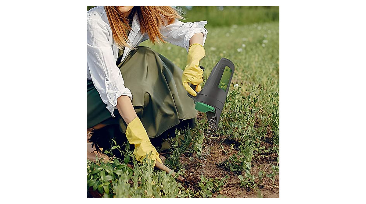 Handheld Spreader for Lawn and Garden - Precise & Durable Tool
