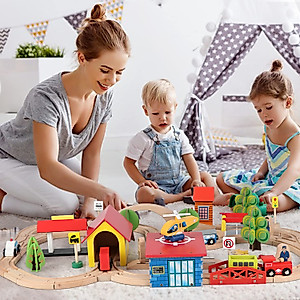 Qilay 69 PCS Wooden Train Set -Premium Wood Train Tracks & Trains Toys for Toddlers 3,4,5 Years Old, Expandable Train Toys Railway Kits for Girls Boys, Fit All Major Bands Train Tracks Set