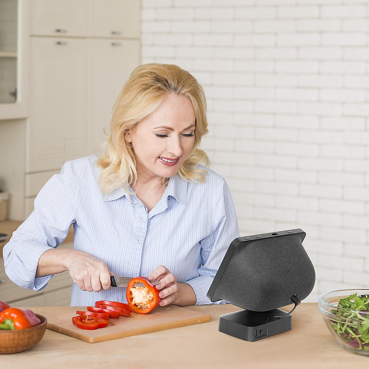 GGMM ES8 Battery Base for Show 8(3rd Gen), Adjustable Battery Charging Stand, Battery Dock to Make Smart Speaker Portable, Black(Show 8 Not Included)