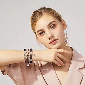 KINGSHINE 870pcs Craft Beads for Jewelry Making, Glass Beads for Bracelets Making Kit with Loose Spacer Beads, Including Fish/Shells/Starfish/Snails Beads, Gift for Her (Amber Color)