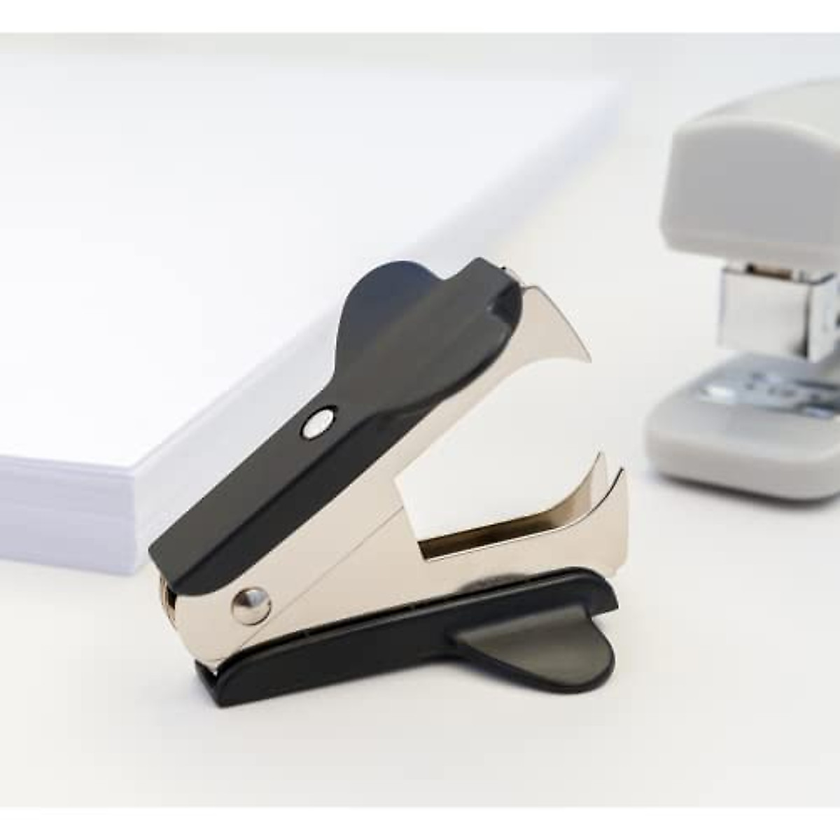 Staple Remover Tool, Staple Puller Remover, jaw Style Black for School, Home, Office Pack of 3