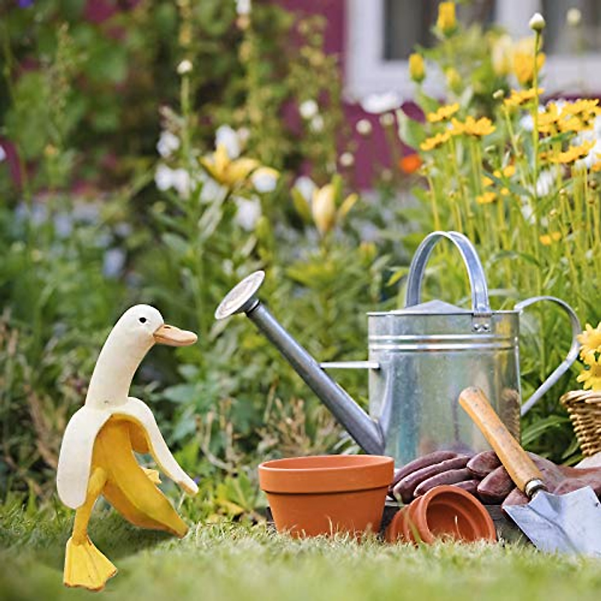 Banana Duck Sculpture, Whimsical Banana Duck Yard Art, Creative Banana Duck Art Statue Garden Yard Outdoor Decor (1 pc) 1