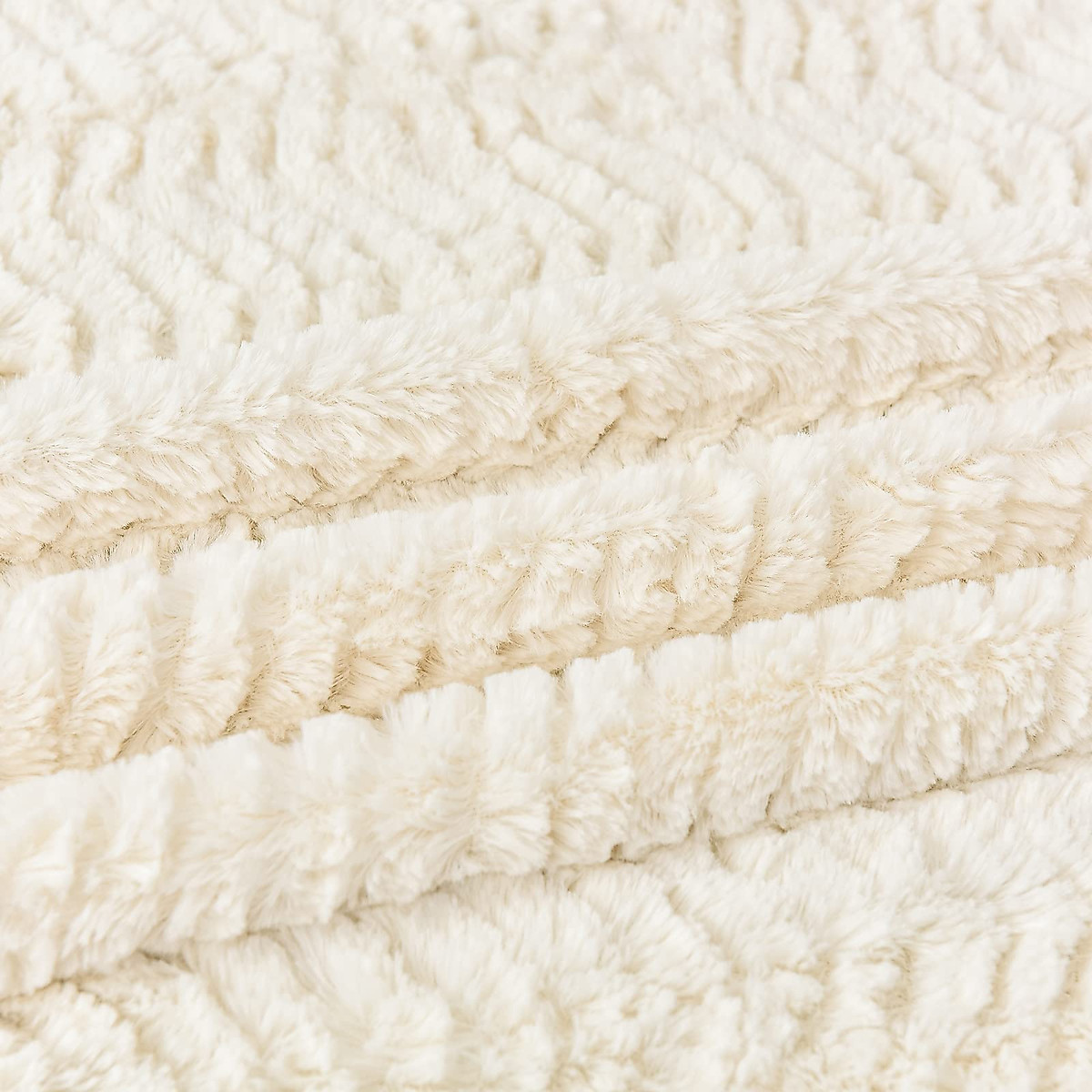 YUSOKI Luxury Faux Fur Throw Pillow Covers-18 x18,Set of 2-Boho Furry Fuzzy Fluffy Cozy Pillow Cases for Sofa Couch Bedroom Without Insert(Ivory,18"x18")