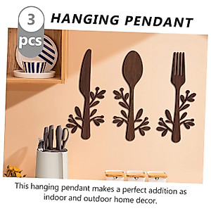 Yardenfun 3pcs Wooden and Fork Pendant Kitchen Utensils Wall Sign Fork and Spoon Wall Decor Wood Spoon Fork Sign Farmhouse Wooden Wall Plaque Country Home Decor Basswood Metallic Line