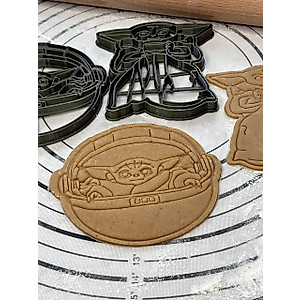 Premium Star Wars Set of 2 Baby Yoda Grogu Cookie Cutter’s & Molds 4.5" Produced by 3D Kitchen Art