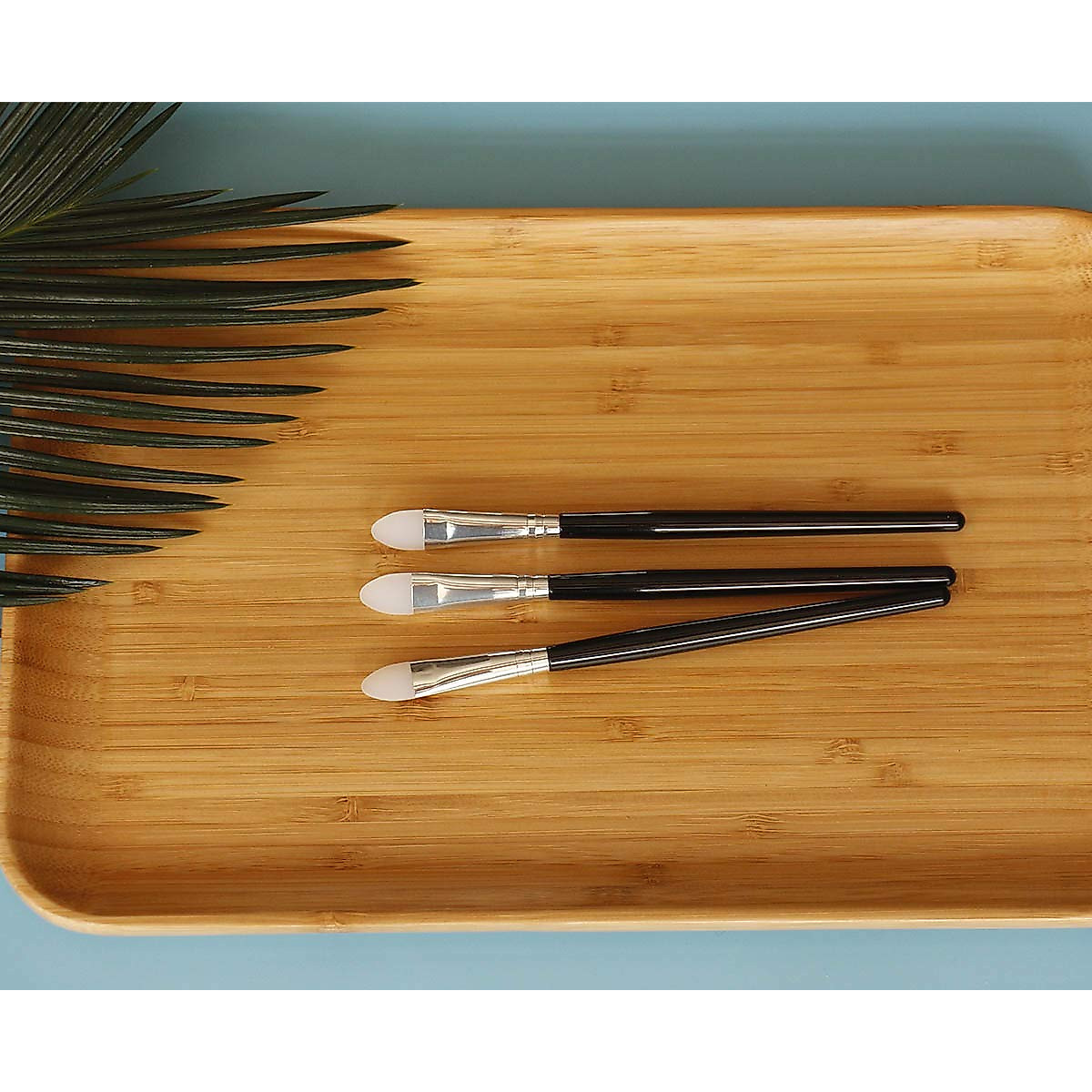 LORMAY 3 Pcs Silicone Eyeshadow and Lip Mask Makeup Brushes. Professional Tools for Applying Cream or Liquid Eye Shadows and Lip Colors