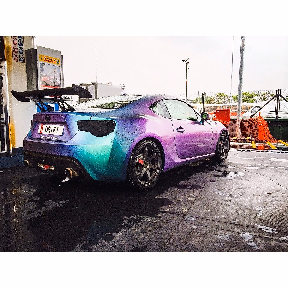 KP Pigments Cosmic Crush ColorShift Pearlescent 100% Pure Fine Mica Powder - Naturally Pigmented Multipurpose DIY Arts and Crafts, Dye, Soap Making, Cosmetics, Epoxy Resin, Paint, and More! 25 Grams