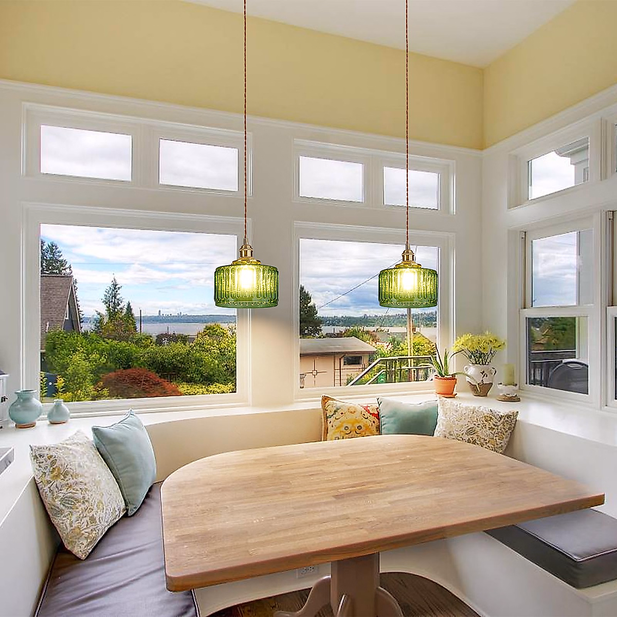 Qufute Green Hanging Light Vintage Modern Pendant Light Fixture with Stripe Green Glass Shade Glass Pendant Lighting Gold Pendant Lamp for Kitchen Island Bedroom Farmhouse