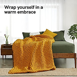 YnM Weighted Blanket, Handmade Chunky Yarn Knitted Design, Soft and Cozy, Temperature Regulating and Breathable, Machine Washable Throw for Sleep or Home Decor (Yellow Fusion, 50x60 Inch, 10lbs)
