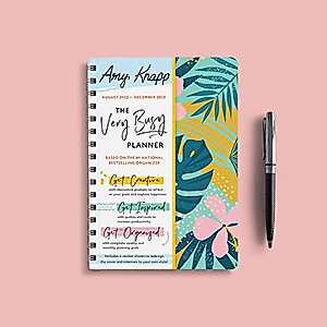 2023 Amy Knapp's The Very Busy Planner: 17-Month Weekly Organizer for Women with Stickers (Student and Family Planner, Thru December 2023) (Amy Knapp's Plan Your Life Calendars)