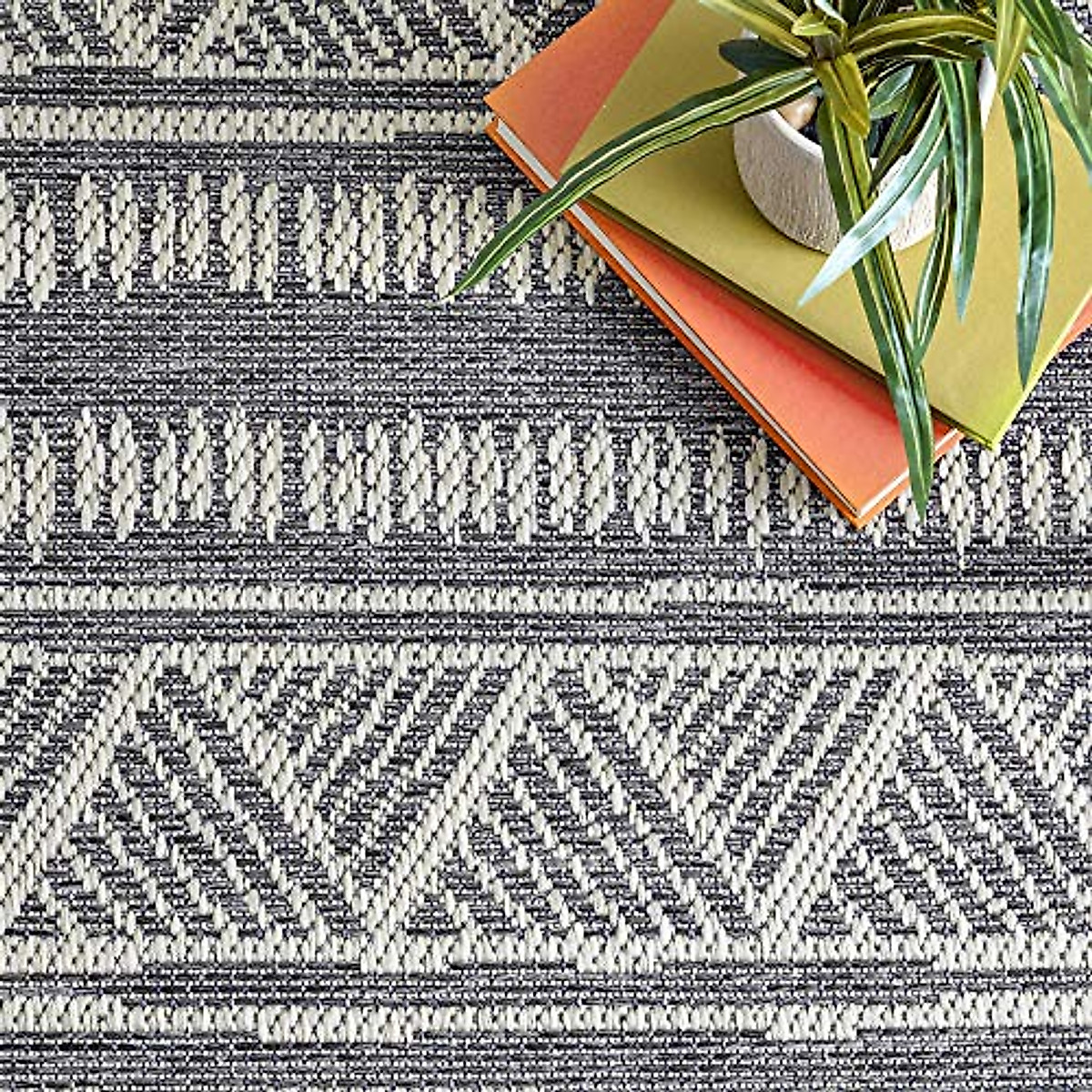 nuLOOM Charter Striped Tribal Indoor/Outdoor Area Rug, 6' 7" x 9', Grey
