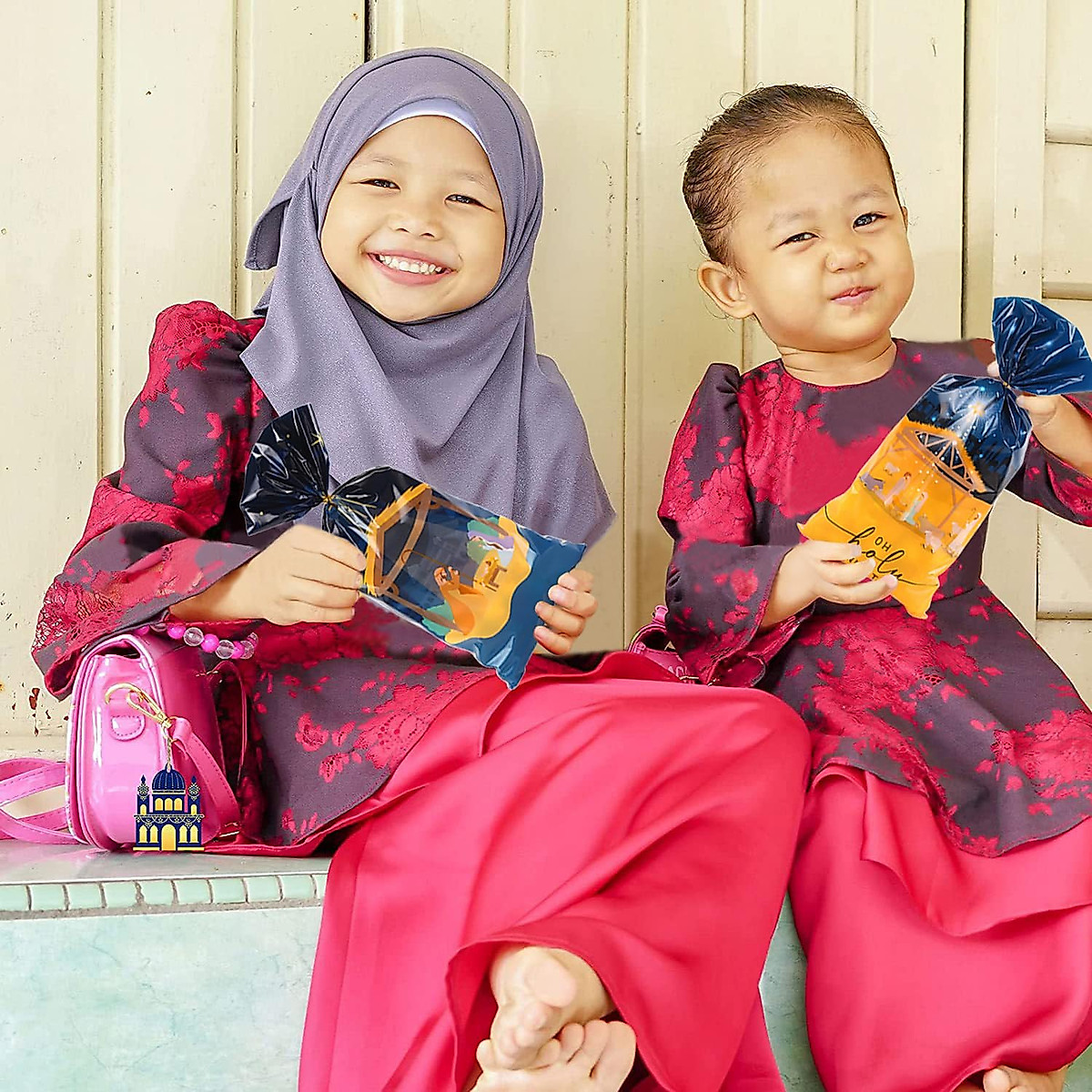 sorkwo 100 Pcs Eid Mubarak Goodie Bags Cellophane Treat Bags Eid Candy Bags for Gifts, Muslim Castle Moon Star Plastic Cellophane for Eid Party Decorations Party Supplies