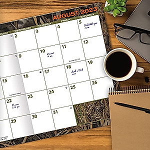 TURNER LICENSING Realtree 2024 Turner Monthly Planner (24998730512)
