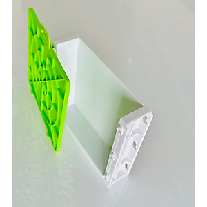 FreezeStax 1-Quart Expandable Starter Set. (3-4 Cup Set Capacity). Includes 1 individual 1-Qt Expander for 1-Qt (3-4 Cup) Freezer Bags. Add Optional, FreezeStax 1-Qt Expanders (listed separately).