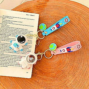 DIWANG LAN Apple AirTag Protective Case Anti-Lost Keychain Accessories Cute Fashion Protective CaseAirTag case Cartoon Anime Spaceman Skin (Pink Astronaut)