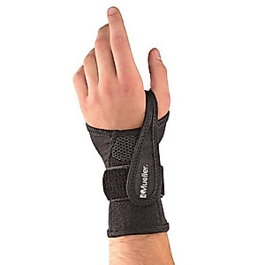 Mueller Compression Wrist Gloves-Medium 7.5 in. - 8.5 in