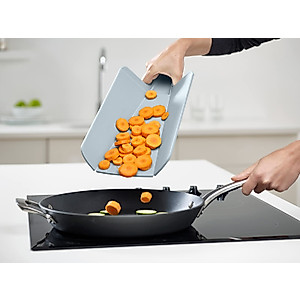 Joseph Joseph 981003 Chop2Pot Plus Foldable Plastic Cutting Board, Small, Sky