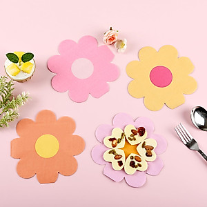 120 Daisy Paper Napkins Groovy Party Napkins Daisies Floral Disposable Dinner Napkins Boho Retro Flower Dessert Luncheon Napkins for Birthday Baby Shower Wedding Party Supplies