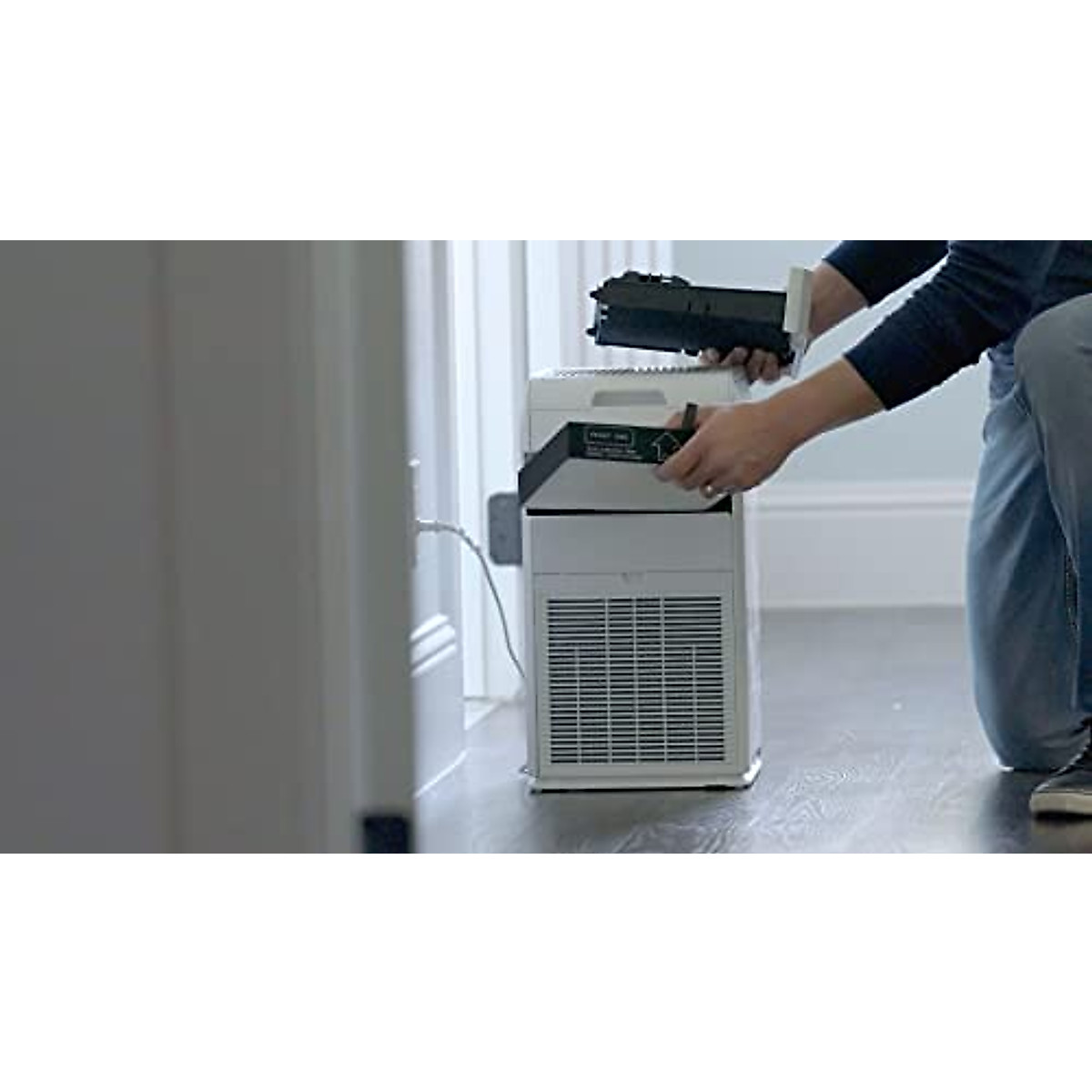 Daikin UVC LED Room Air Purifier (MCB50YSAU)