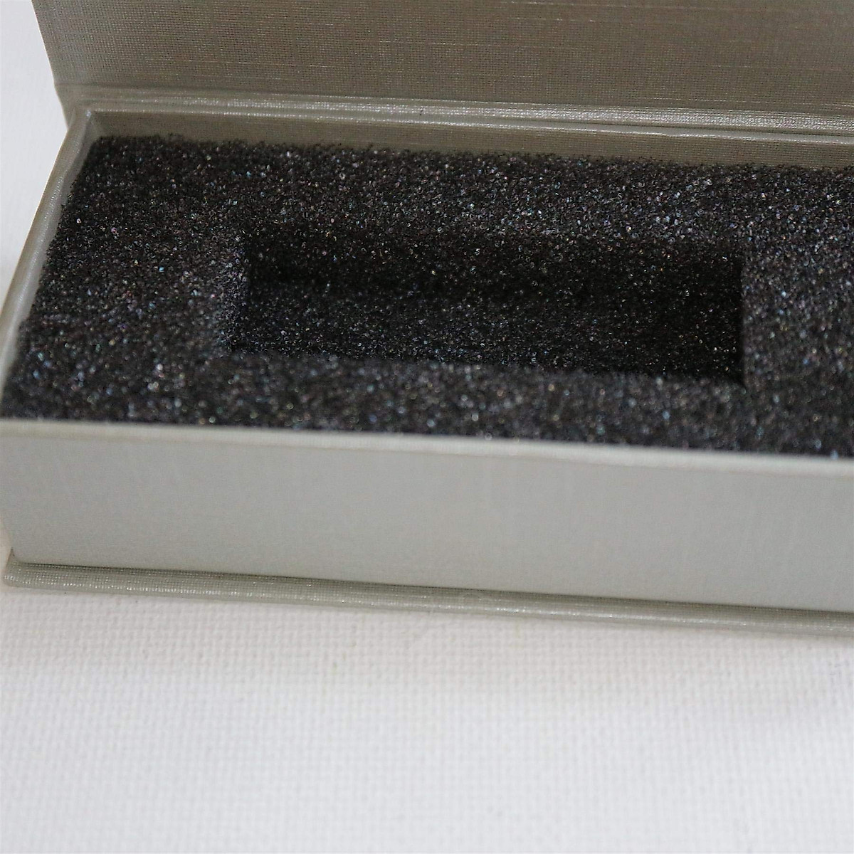 Caterpillar Red 4 x Magnetic USB Presentation Gift Boxes, Silver Grey Color, Flash Drives, Removable Drives, Wedding USB Box, Wedding Presentation Gift Box, Photography, 4, Present Gift