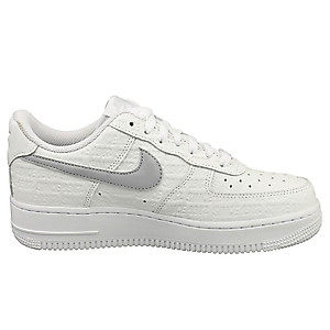 Nike AIR Force 1 07 Low Womens Fashion Trainers in Summit White - 7.5 US