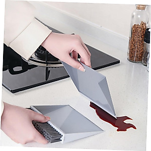 Gogogmee 1 Set Desktop Cleaning Kit Mini Desktop Cleaner Car Air Vent Cleaner Standing Desk Topper Mini Broom Keyboard Broom Desktop Dustpan Computer Broom Desktop Broom Brush Grey