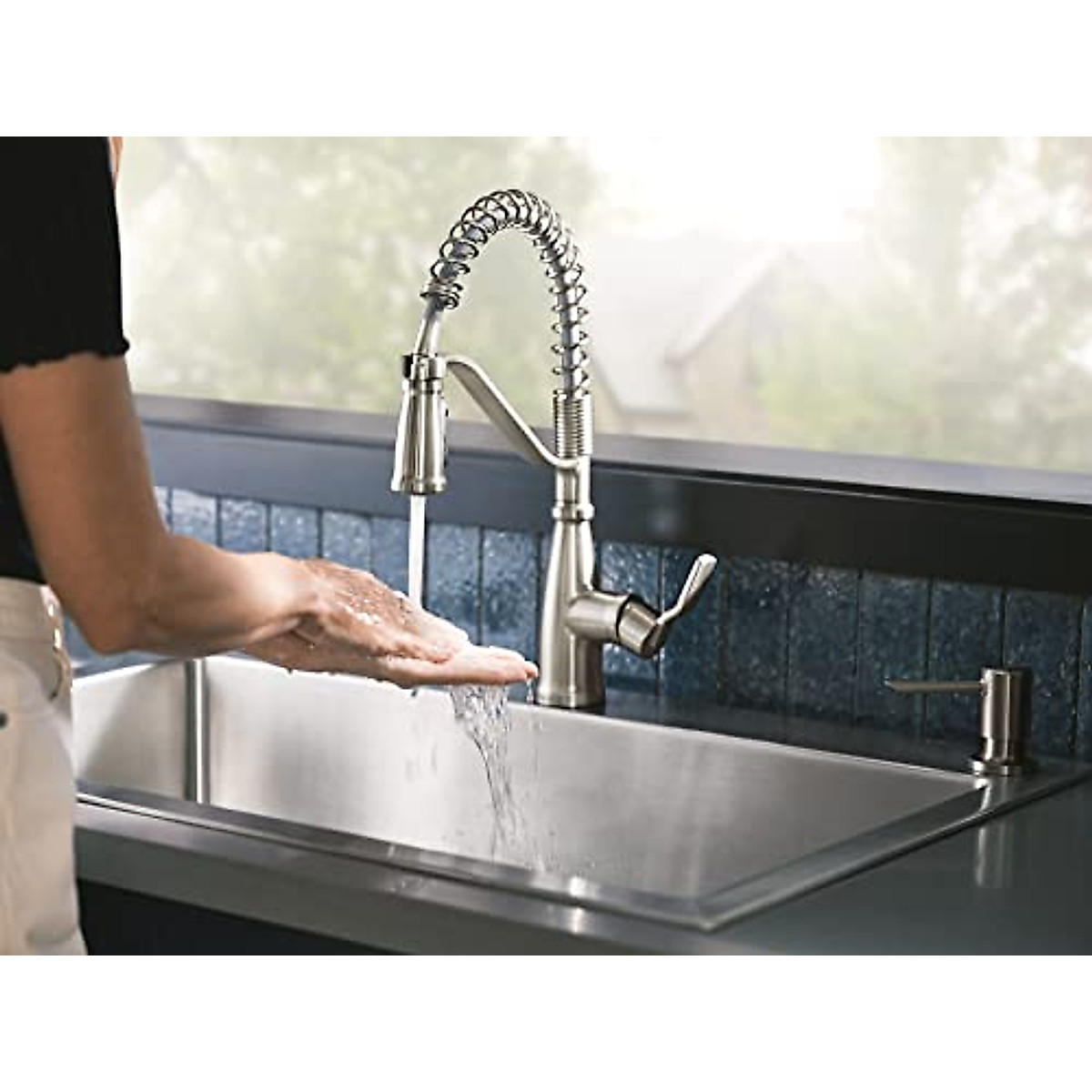 Moen Nolia Spot Resist Stainless One-Handle Pre-Rinse Spring Pulldown Kitchen Faucet, Single Hole Kitchen Sink Faucet with Soap Dispenser, 87886SRS
