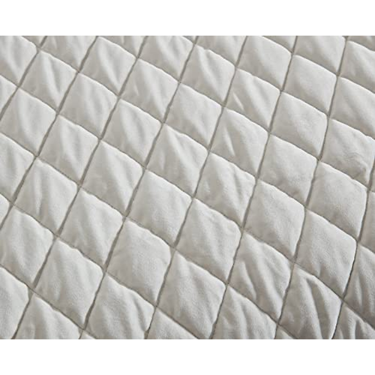 Vera Wang - King Quilt Set, Luxurious Velvet Bedding with Matching Shams, Lightweight Home Decor (Diamond Velvet Natural Ivory, King)