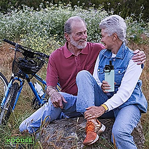 koodee Kid water Bottle,16 oz Stainless Steel Double Wall Vacuum Insulated Water Bottle Wide Mouth Flask with Leakproof Straw Lid (Baby Blue)