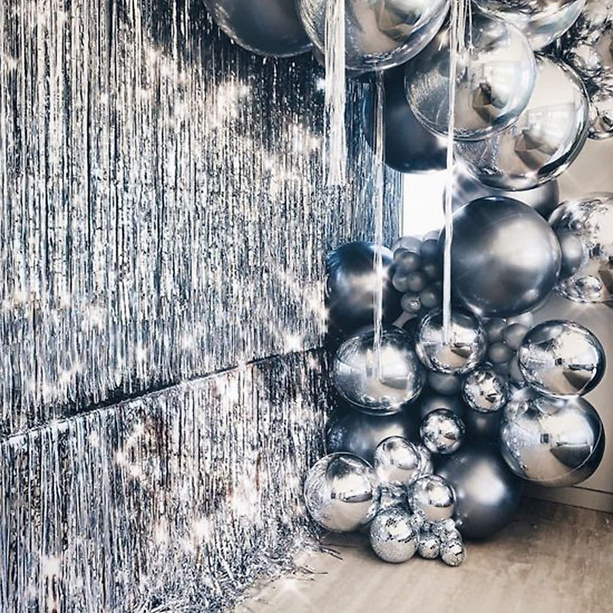 PartyWoo Foil Fringe Curtains Silver, 2 pcs 3.3x6.6 ft Silver Streamers, Fringe Backdrop, Tinsel Backdrop, Tinsel Curtain, Metallic Door Shimmer, Birthday Party Streamers, Christmas Decorations