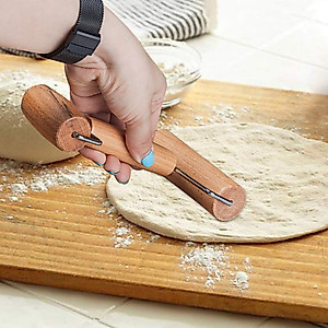 2 Pieces Pizza Pie Dough Roller Docker Set, Aulufft Wood Pastry Pizza Roller Rolling Pins and Time Saver Pizza Plastic Dough Docker