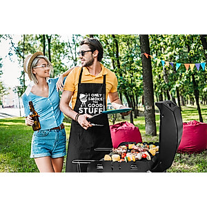VAGAVY - Funny I Only Smoke The Good Stuff Men Apron with Pockets - Black Aprons for Men, Dad, Husband - Birthday, Father’s Day Grilling Gifts for Papa, Husband…