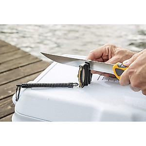 Smith’s 51055 RegalRiver 7-Inch Fillet Knife – Yellow & Grey – Stainless Steel Blade – TPE Soft Grip Handle – Durable Plastic Sheath – Lanyard Hole – Freshwater Fishing Knife – Fish Cleaning Knife